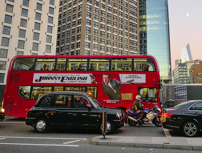 How can you not see… a bus? | Science Of Being Seen